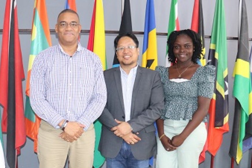 BNETS presenteert Central Credit Bureau Suriname aan minister EZOTI ...